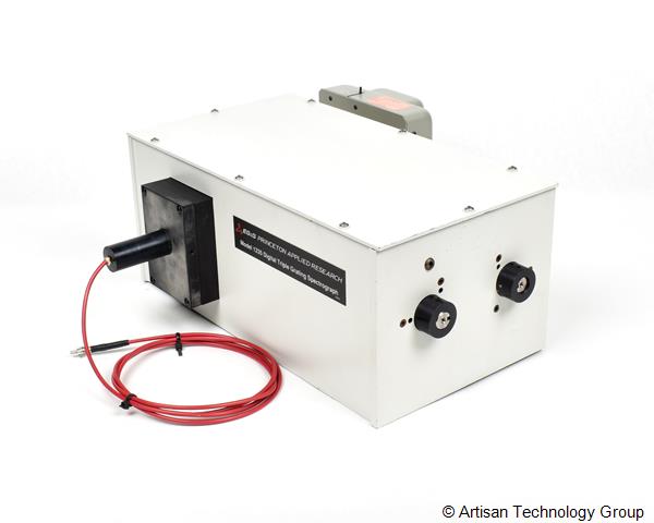 1235 Princeton Applied Research (Digital Triple Grating Spectrograph ...