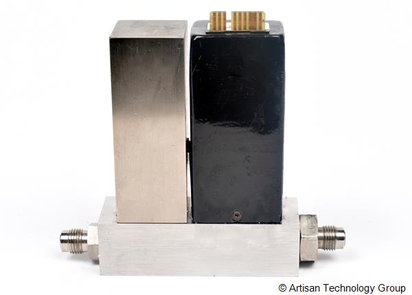 UFC-2020A Unit Instruments (Argon Gas, 30 SLM, Mass Flow Controller ...