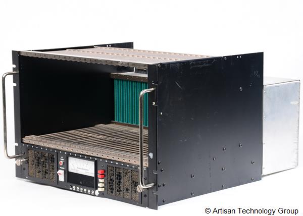 1500-320 Kinetic Systems (25-Slot CAMAC Crate) | ArtisanTG™