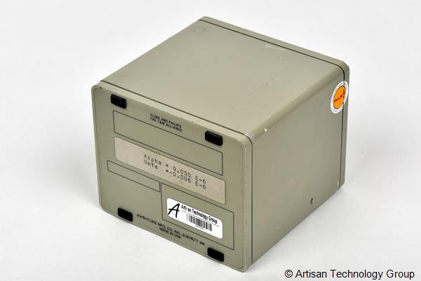 742A-1k Fluke (Resistance Standard) | ArtisanTG™