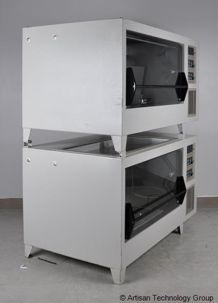 ISF-1-V Kuhner (Climo-Shaker Refrigerated Incubator and Platform Shaker ...