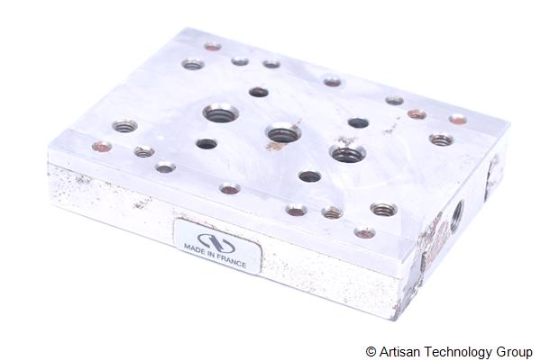 M-UMR5.25 MKS Instruments (Double-Row Steel Linear Ball Bearing Stage ...