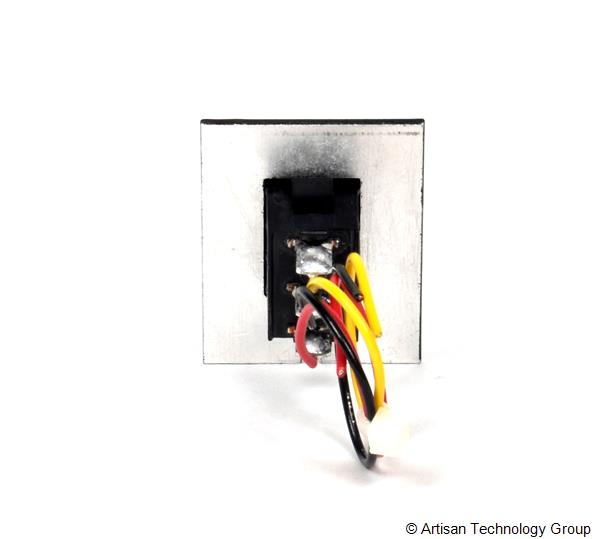 NI 185379-01 (Configurable Signal Conditioning Enclosure - (On/Off/On ...
