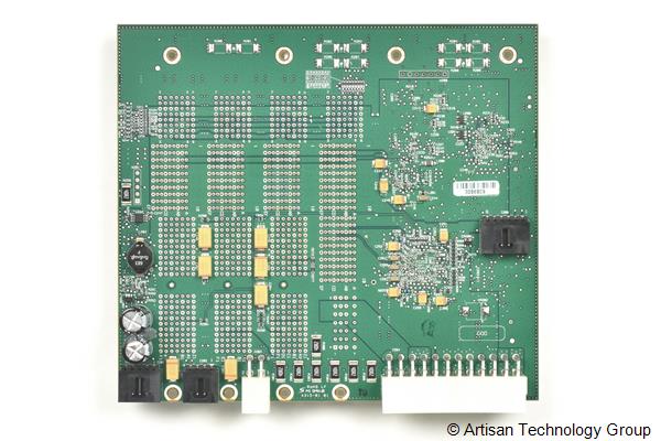193977-01 National Instruments (4-Slot PXIe Backplane for PXIe-1071 ...