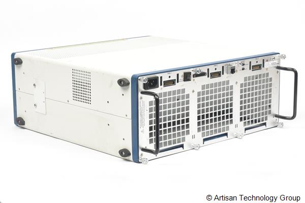 NI PXIe-1085 (18-Slot (16 Hybrid Slots, 1 PXIe Timing Slot) PXI Chassis ...