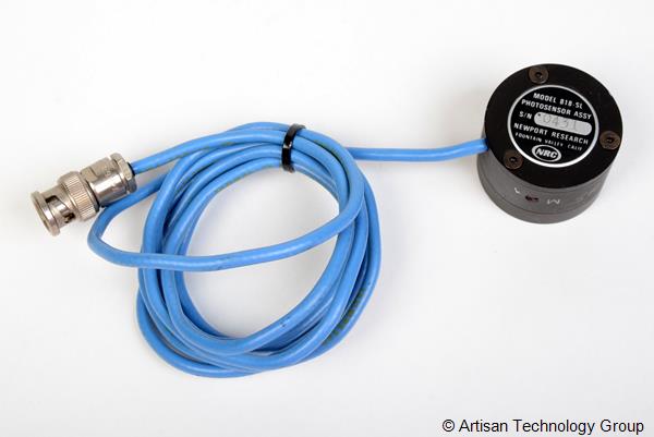 818-SL Newport (Cylindrical Detector) | ArtisanTG™