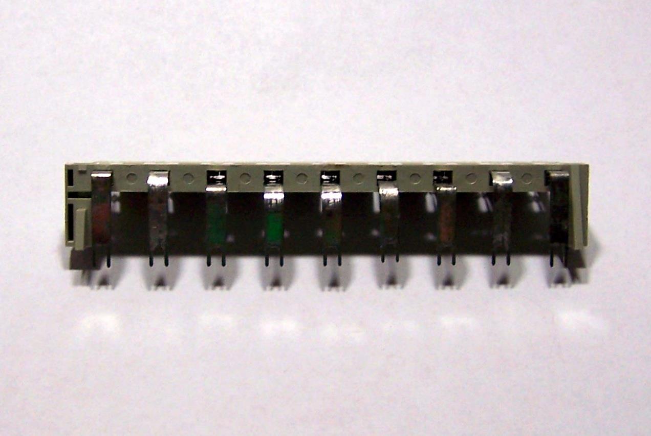 9 Contact Angled Female Power Connector | ArtisanTG™