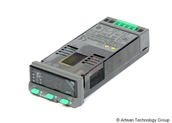 CN132-24 OMEGA (Autotune Temperature/Process Controller) | ArtisanTG™