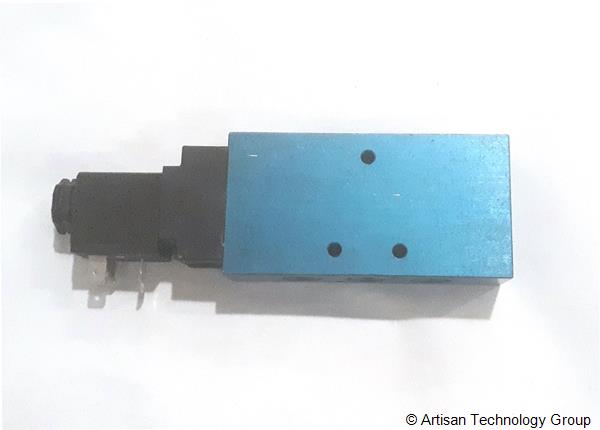 L2003AAWR-AAB Automatic Valve (5-Way Compact Spool Valve) | ArtisanTG™