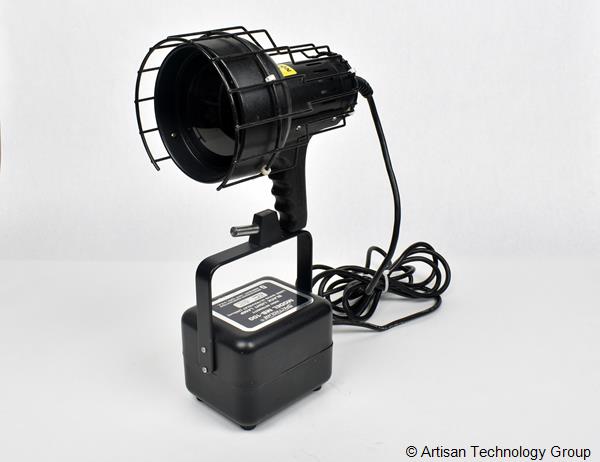 MB-100 Spectronics (High Intensity Black Light Lamp) | ArtisanTG™
