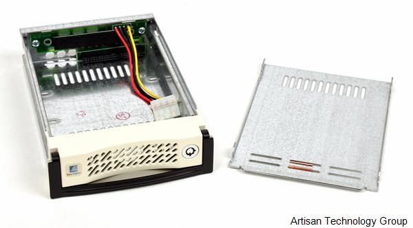 S21B101 & S21B102 StorCase Technology (DE110 5.25" Ultra ATA/133 HH ...